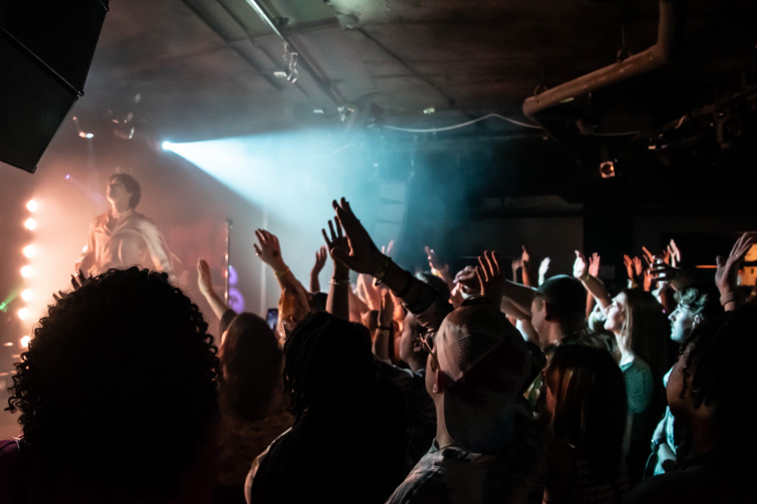 Social media has changed the way we attend concerts - The Diamondback